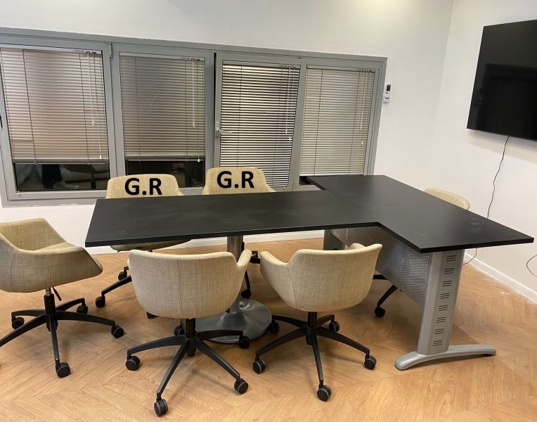 גבאי רוני - ריהוט משרדי